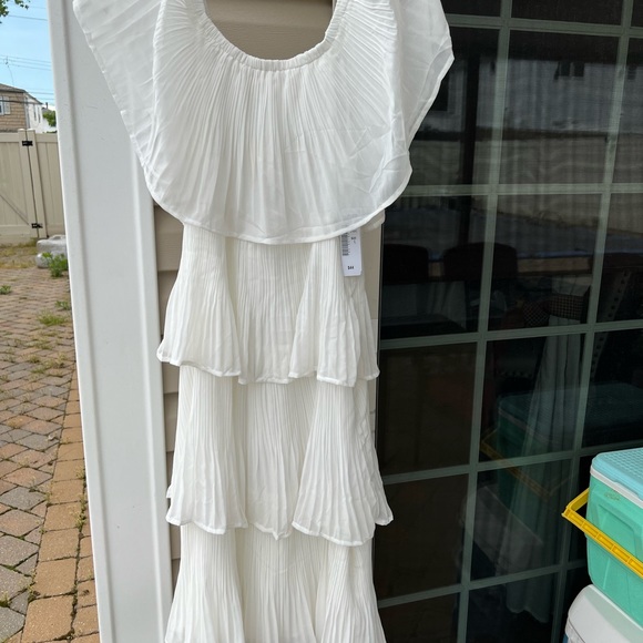 ODDY | Dresses | White Ruffle Dress Very Beautiful For Summer Can Be ...
